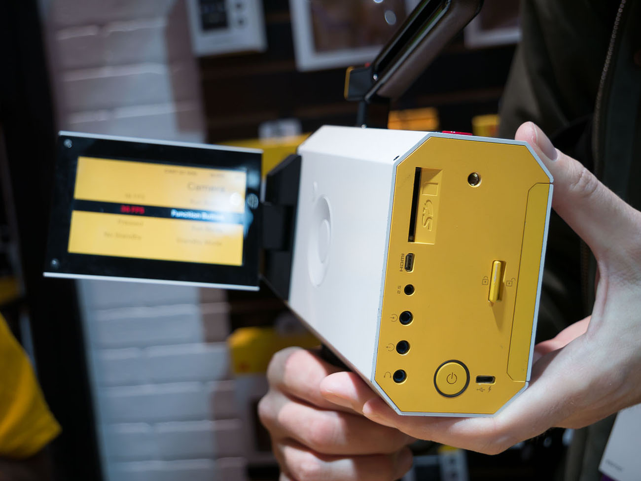 Kodak: Κυκλοφόρησε η νέα Super 8 κάμερα! | pttl.gr