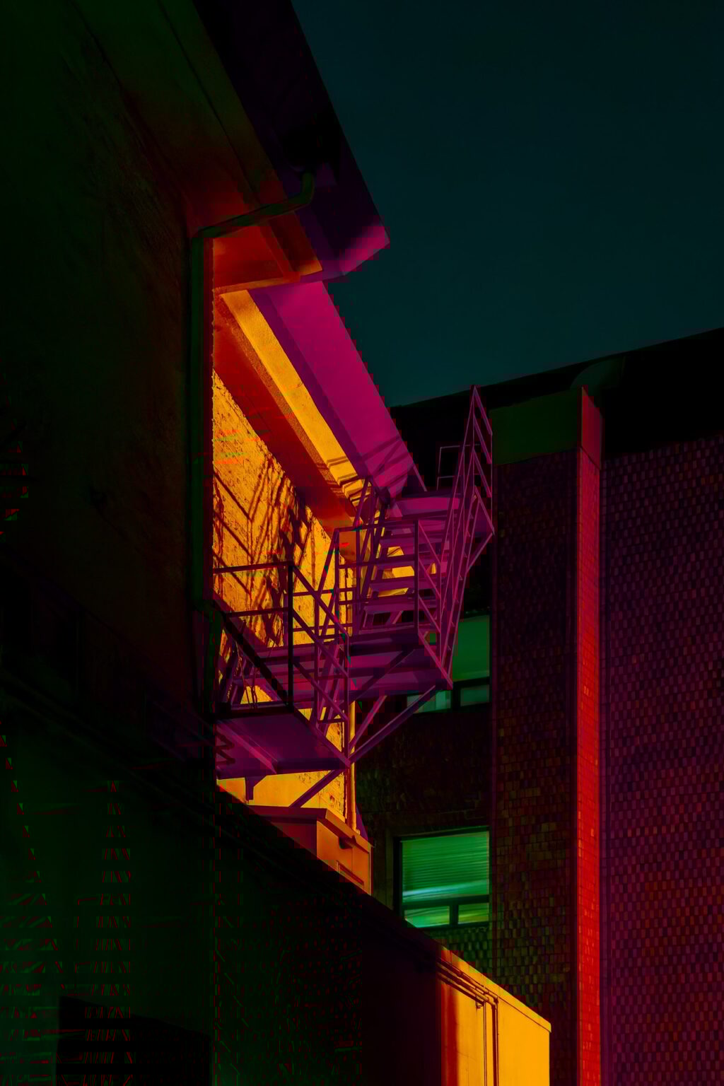 LensCulture Street Photography Awards 2025: Όταν ο δρόμος γίνεται ...